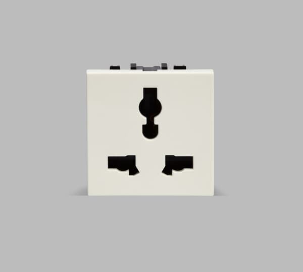 IIK20613 AN -6/13A Universal socket | ABB