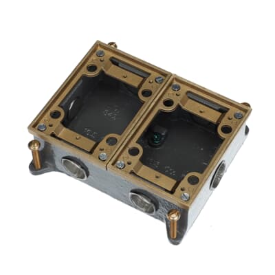 842SC | Floor boxes | Steel City | Boxes & Commercial Fittings ...